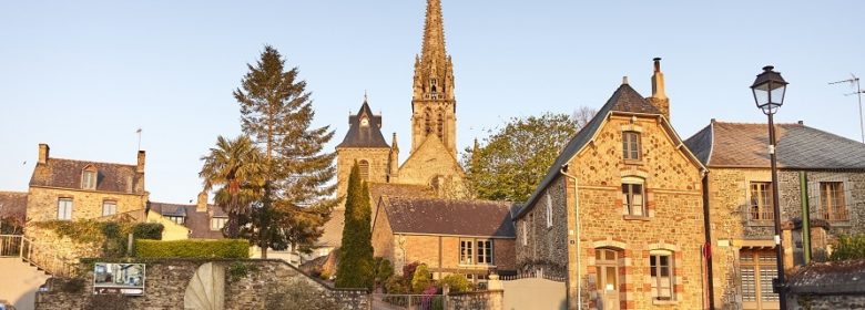 Bazouges-la-Pérouse, petite cité de caractère - Office de Tourisme