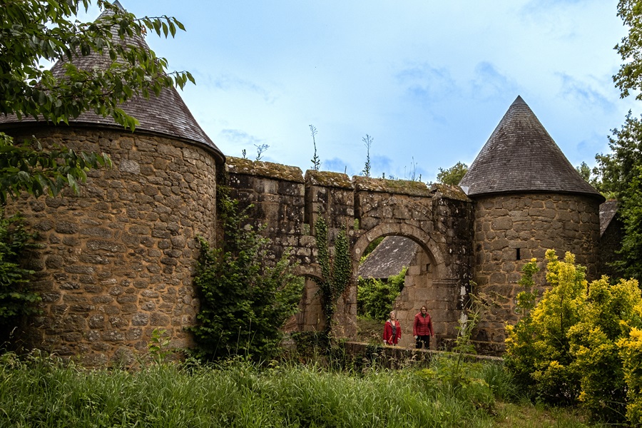 Bazouges-la-Pérouse, petite cité de caractère - Office de Tourisme
